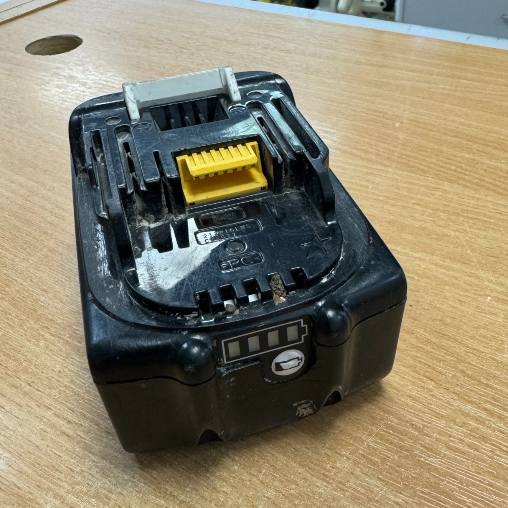 Pre-owned Genuine Makita BL1850B 18V 5.0Ah 90WH Lithium Ion Battery ...